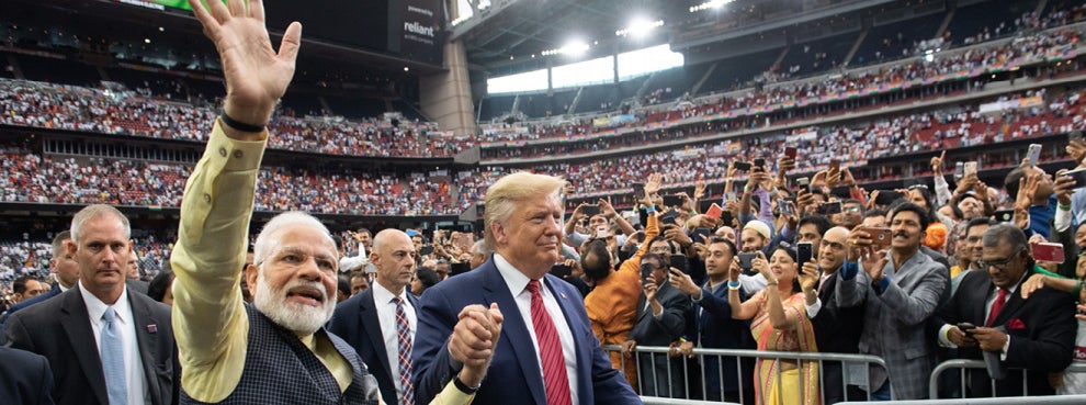 Massive Crowd at Howdy Modi Event in U.S. Is a Sign of Thriving Indian ...