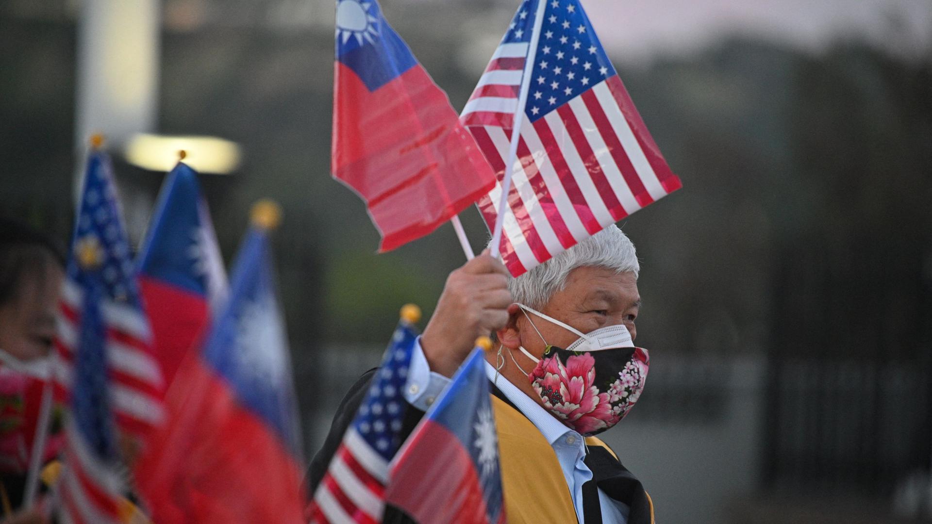 Riley Walters | Hudson