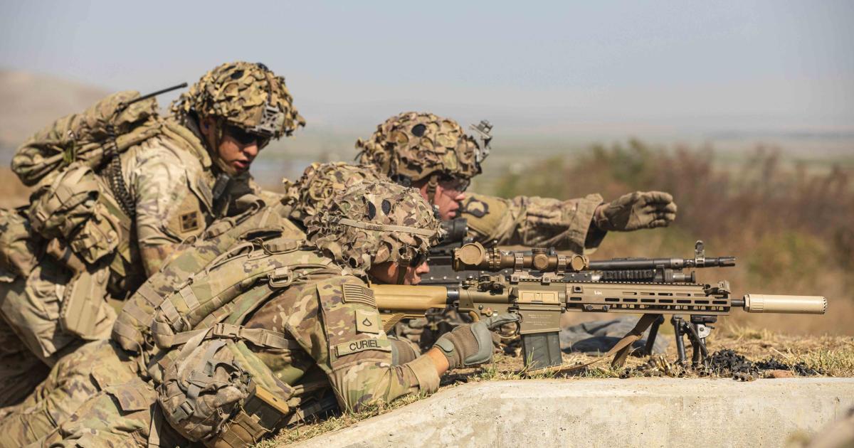 Strategy in Motion: The Policies and Tactics of Modern Warfare ...