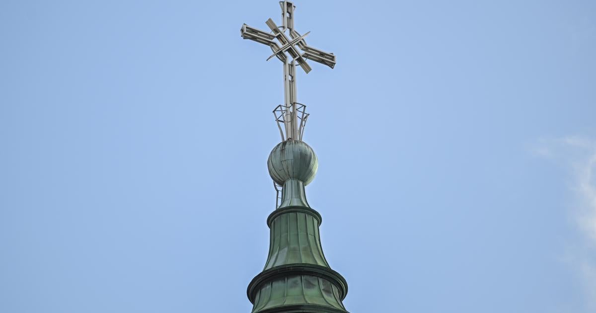 Quebec’s Bill 9 Would Outlaw Public Prayer, Expand Restrictions on ...